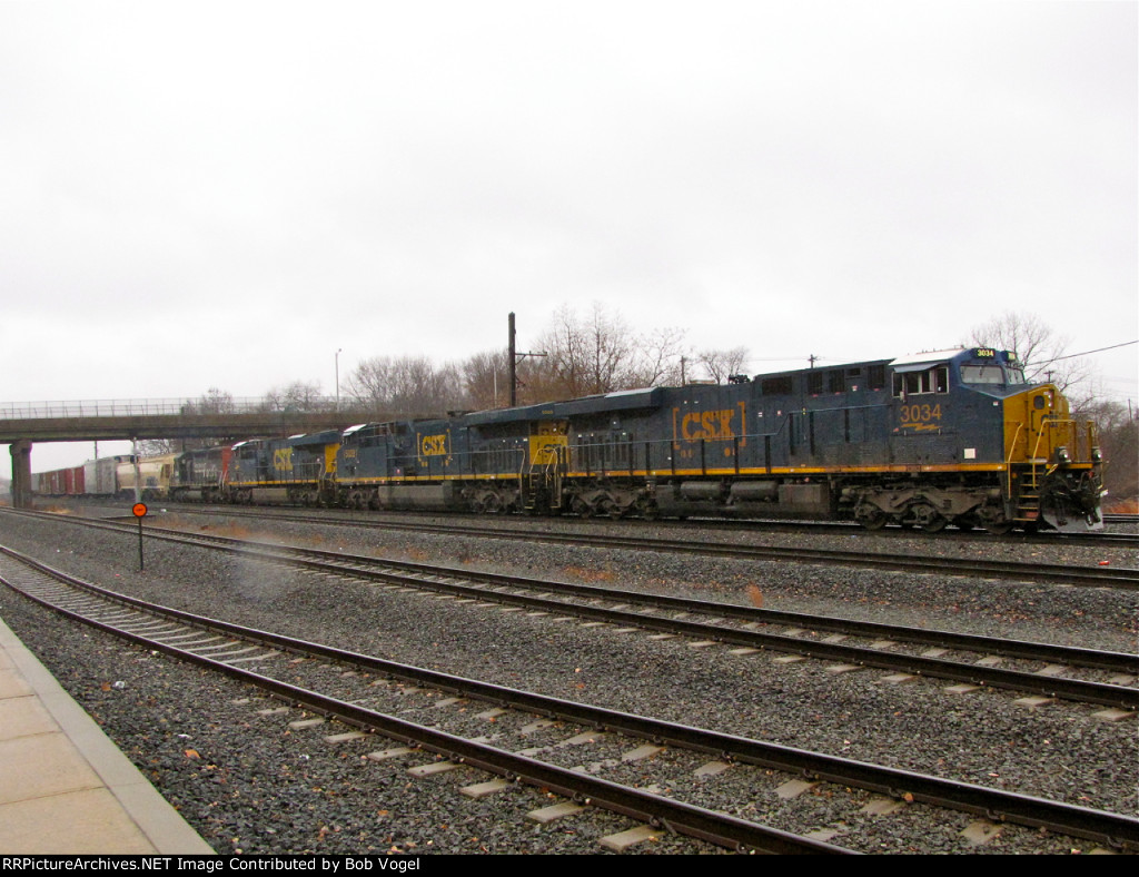 CSX 3034, 5009, 737; HLCX 6341
